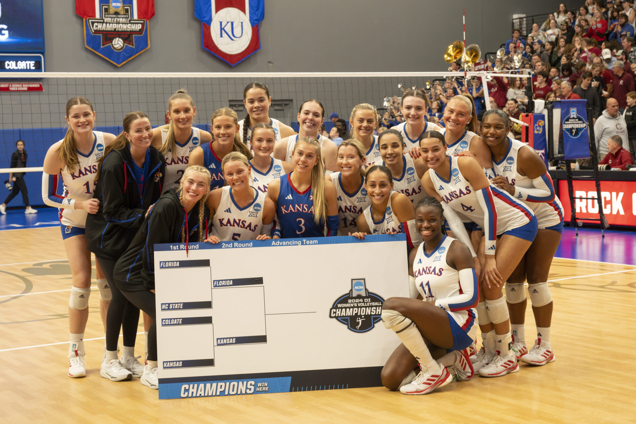 Kansas holds on in final two sets to sweep Colgate in first round of ...